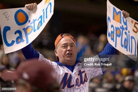Mets Fan Photos And Premium High Res Pictures Getty Images