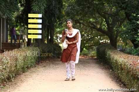 Sexy Mallu Girl Amala Paul Stills 10 60127 Kollywood Zone