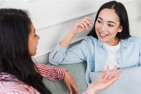 Sering Tampil Sederhana, Ternyata Ini 7 Ciri-ciri Perempuan yang Sangat ...
