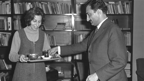 Rahşan Ecevit Eşi Hastalanana Kadar Evlerine Bulaşık Makinesi Almadı Internet Haber