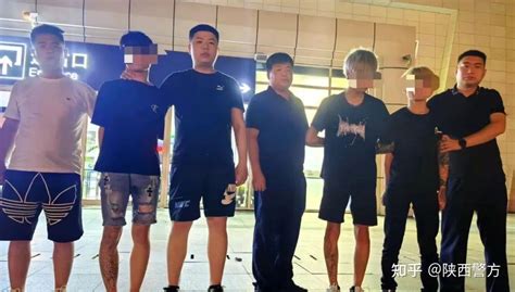 一次抓获13人！渭南华阴警方打掉“拉车门”盗窃团伙 知乎