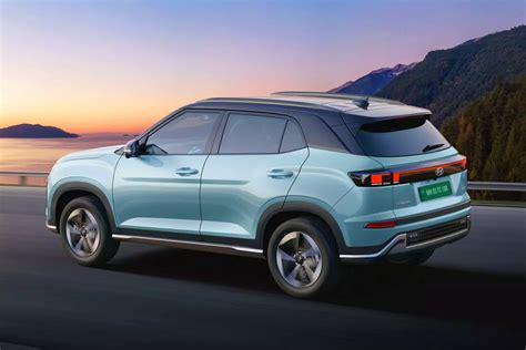 “주행거리 최대 473km” 현대차가 새롭게 선보인 신형 전기 Suv에 ‘관심 집중 네이트뷰