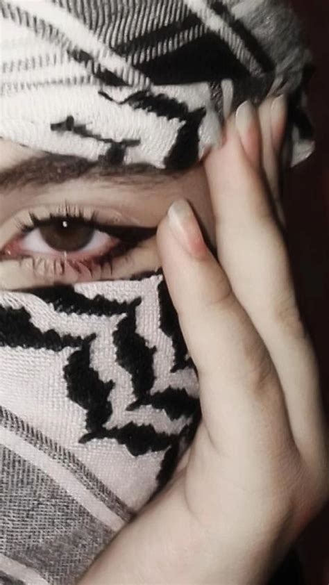 عيون لون اخضر