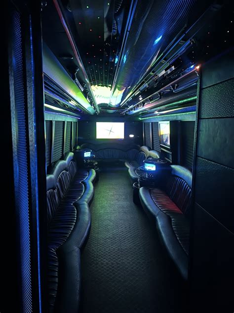 Used 2007 Freightliner Party Bus For Sale In Houston TX WS 18305 We