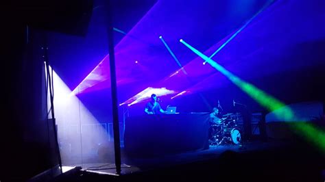Fat Bottomed Girls Remix The Floozies Paradise Music Festival