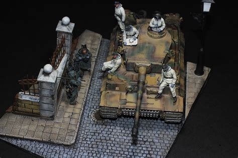 35249 GERMAN TANK CREW WINTER UNIFORMS SPECIAL EDITION 36003 STREET W