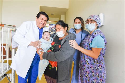Salvan La Vida De BebÉ Que NaciÓ Con Tumor De 14 CentÍmetros En La Zona