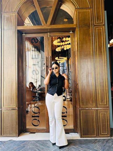 Mou Khan Mou Khan Added A New Photo