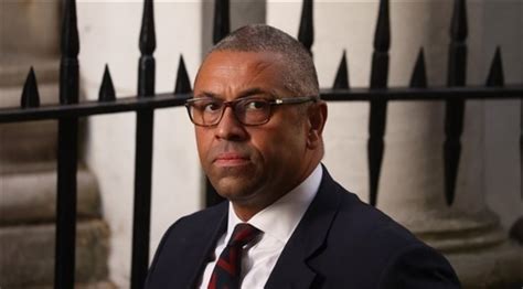 بريطانيا طالبان تمحو النساء من المجتمع موقع 24