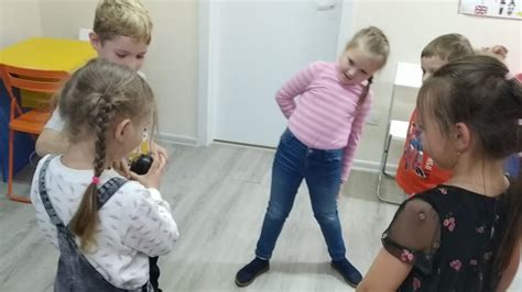 ПРИХОДИ УЧИТЬ АНГЛИЙСКИЙ ЯЗЫК Приглашаем мальчишек и девчонок 4 7 лет на занятия В нашем центре