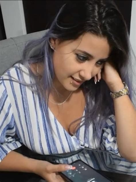 Пицца флешмоб В Италии грудастая девушка заказала пиццу и устроила пососаку толстому доставщику