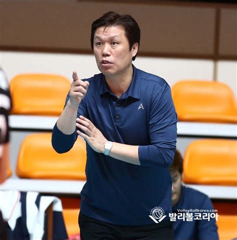 전국체전 작전 지시하는 신동연감독