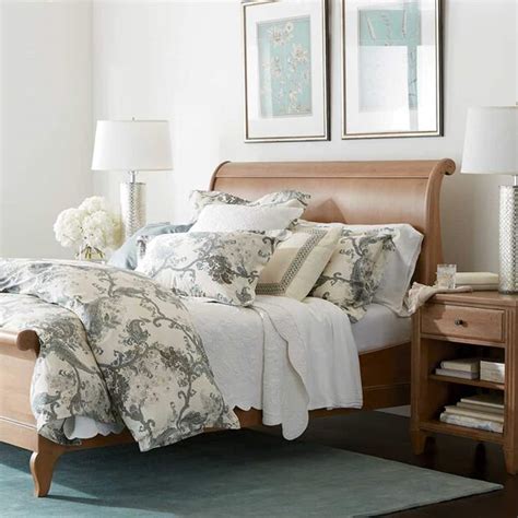 Grace Bed Housemagnet