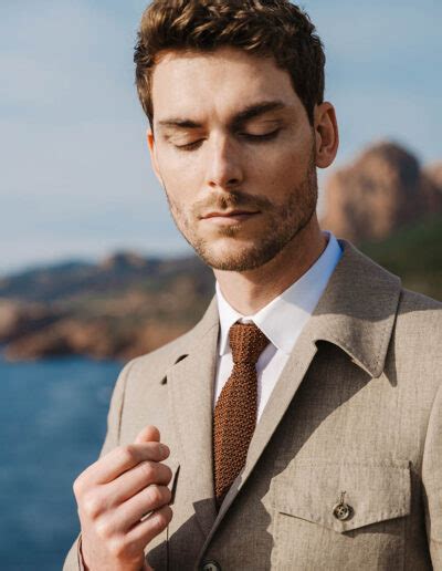Vasco Veste Saharienne En Lin Beige
