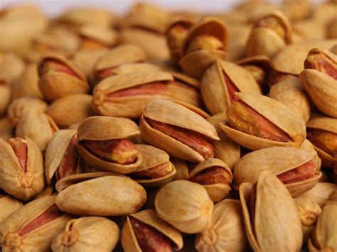 پسته گلستان؛ کله قوچی فندقی مناسب تقویت ذهن حاوی 562 Calories آراد