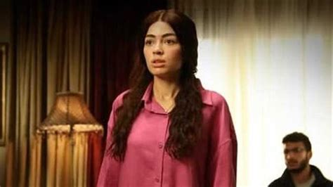 قبل عرضه تعرف على التفاصيل الكاملة لـ مسلسل ولد وبنت وشايب