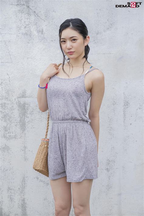 真夏の逆転マジックミラー号「海水浴中の素人ビキニ娘の大胆sexをナマで見たくないですか？」美巨乳限定ナンパgetスペシャル！！変態男達の前で見