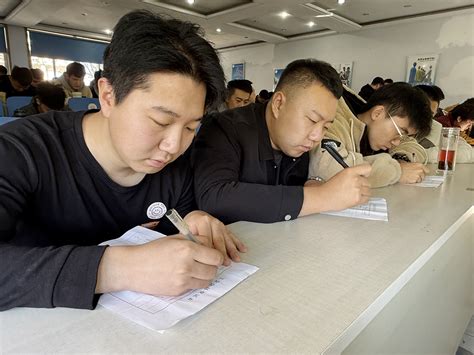 马脊梁矿：举行新员工入会仪式 增强组织凝聚力 晋能控股煤业集团
