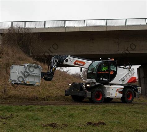 Bobcat Tr40 180 Телескопический погрузчик купить в Москве Официальный сервисный партнер