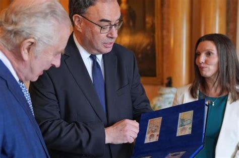 Presentan Primeros Billetes Con La Imagen Del Rey Carlos III La