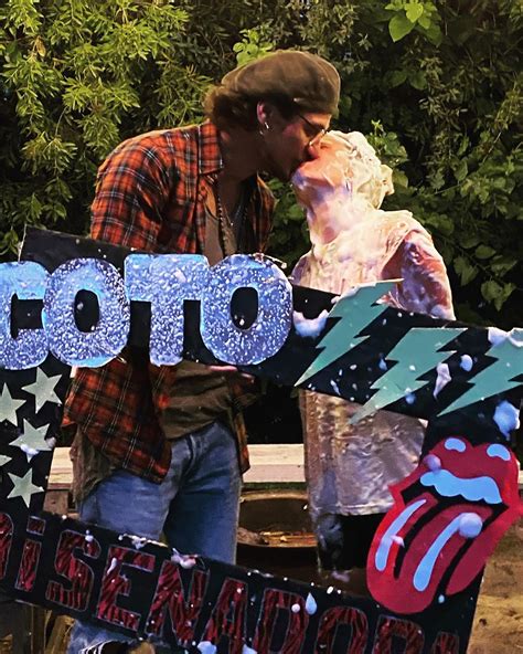 La Foto Apasionada De Daniel Osvaldo Y Su Novia En Medio De Los Rumores