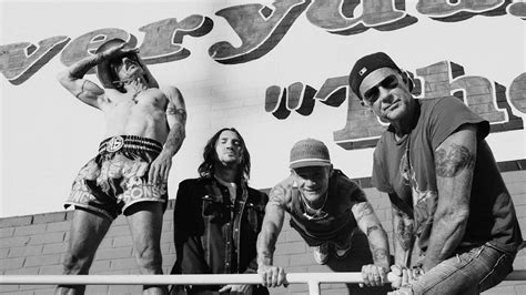 100 Red Hot Chili Peppers Wallpapers