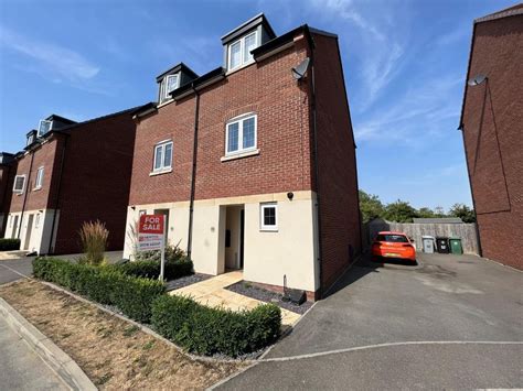 3 Bed Semi Detached House For Sale In Great Northern Gardens Bourne