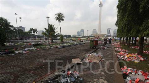 Monas Dipenuhi Sampah Pasca HUT Bhayangkara Ke 78 Tempo Co