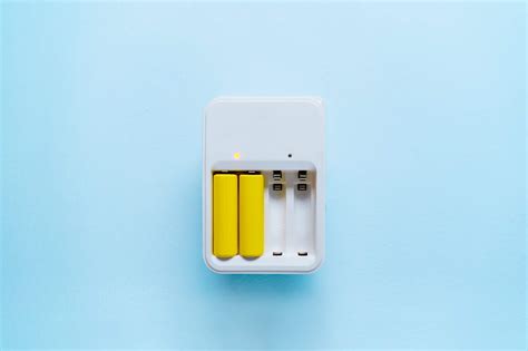 Cómo alargar la vida útil de las pilas recargables para ahorrar dinero Azlo