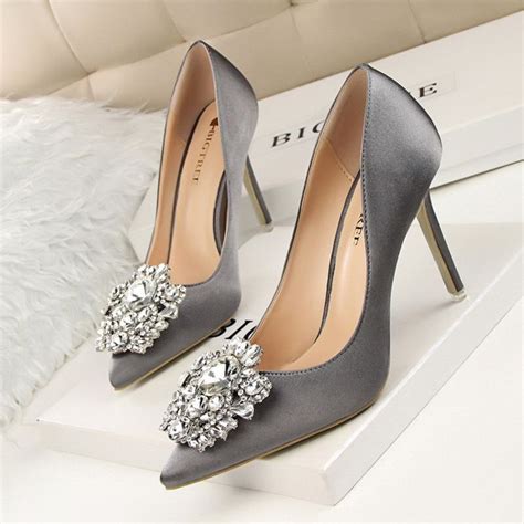 Туфли Jimmy Choo - купить с доставкой по выгодным ценам в интернет ...