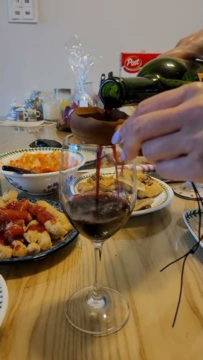 코르크마개 가루나서 빠졌을때 와인 걸러마시는 법 Youtube