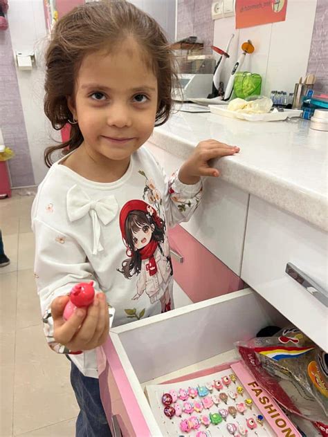 دکتر فاطمه میر گالری تصاویر