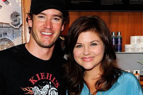 Tiffani Thiessen Reunites With Markpaul Gosselaar For