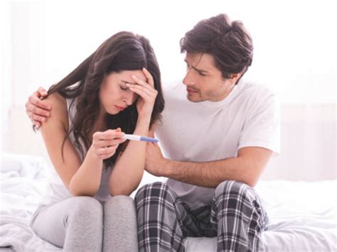 How To Avoid Infertility In Females ऐसी महिलाओं को नहीं मिलता मां बनने