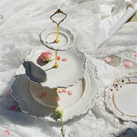 홍대 연남 로코코 3단 도자기 트레이 직접 만든 트레이로 애프터눈티 즐기