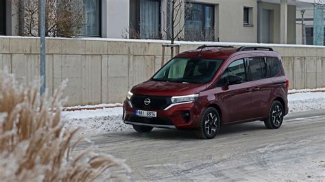 Test Nissan Townstar Combi Tekna Dig T 130 Dostupné Rodinné Auto