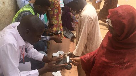 Nigerian Elections Extended Amid Glitches Disruptions