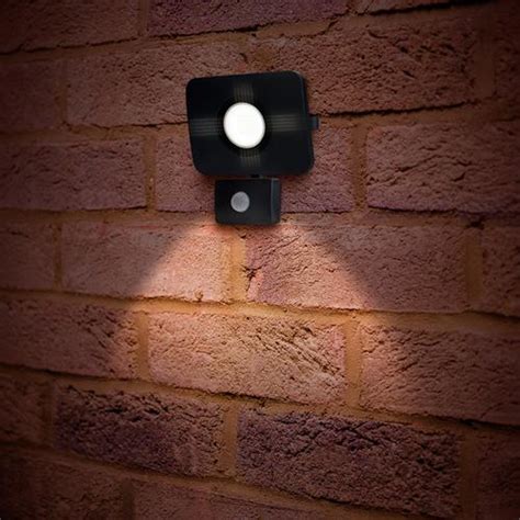 Integral Compact Tough LED Floodlight IP64 30W 130W 4000K Cool White