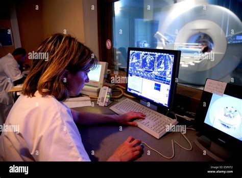 First Mri Scan Hi Res Stock Photography And Images Alamy