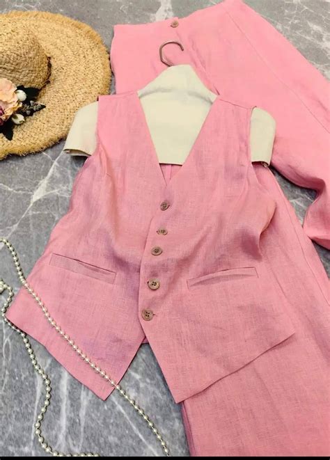 Elegantly Boutique Added A New Photo Elegantly Boutique