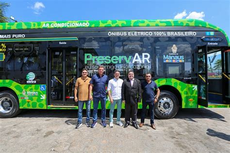 David Almeida Entrega Primeiro ônibus Elétrico De Manaus Portal Único