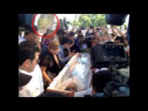 FANTASMA DIOMEDES DIAZ CAPTADO EN SU FUNERAL YouTube