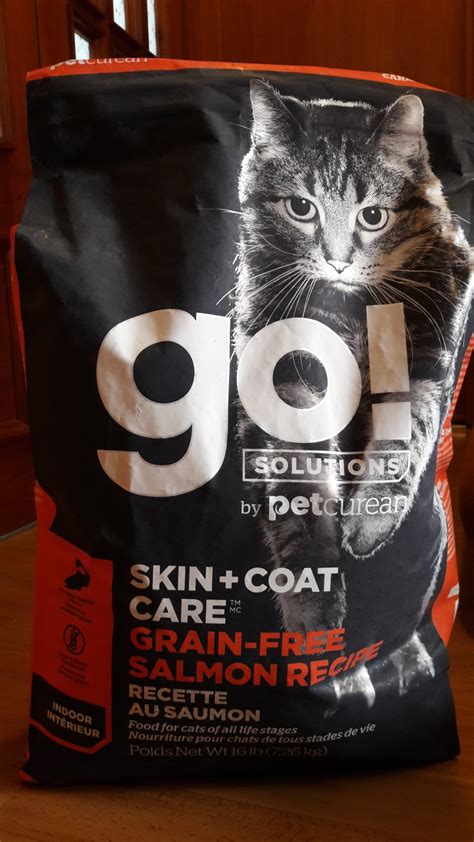 Корм для котят и кошек Go! natural holistic беззерновой, с лососем ...