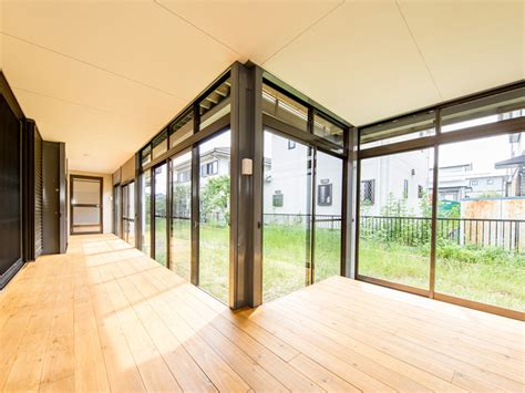 母屋と離れをつなぐ、無垢板の渡り廊下などを新設 リノベーション施工事例 リフォームプレイス