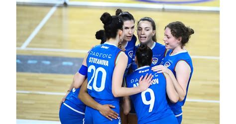 Левски на една победа от бронза във волейбола при жените