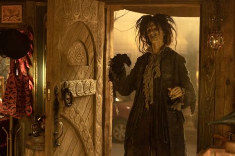 Doug Jones Recreates Billy Butcherson In Hocus Pocus 2 As The Bunny