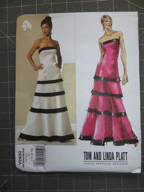 Vogue Pattern Number V2930 Tom And Linda Platt Young American Designer