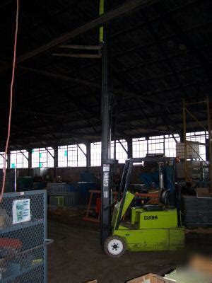 Clark Forklift