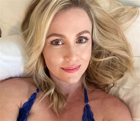 Onlyfans Model Explains How She Makes Money Despite Having A Free