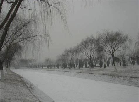 寒风吹图片 寒风图片 风吹图片 大山谷图库